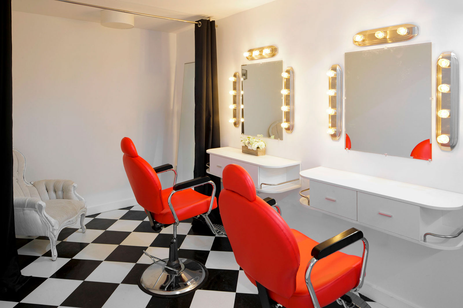 THE STUDIO – Mr Pixel