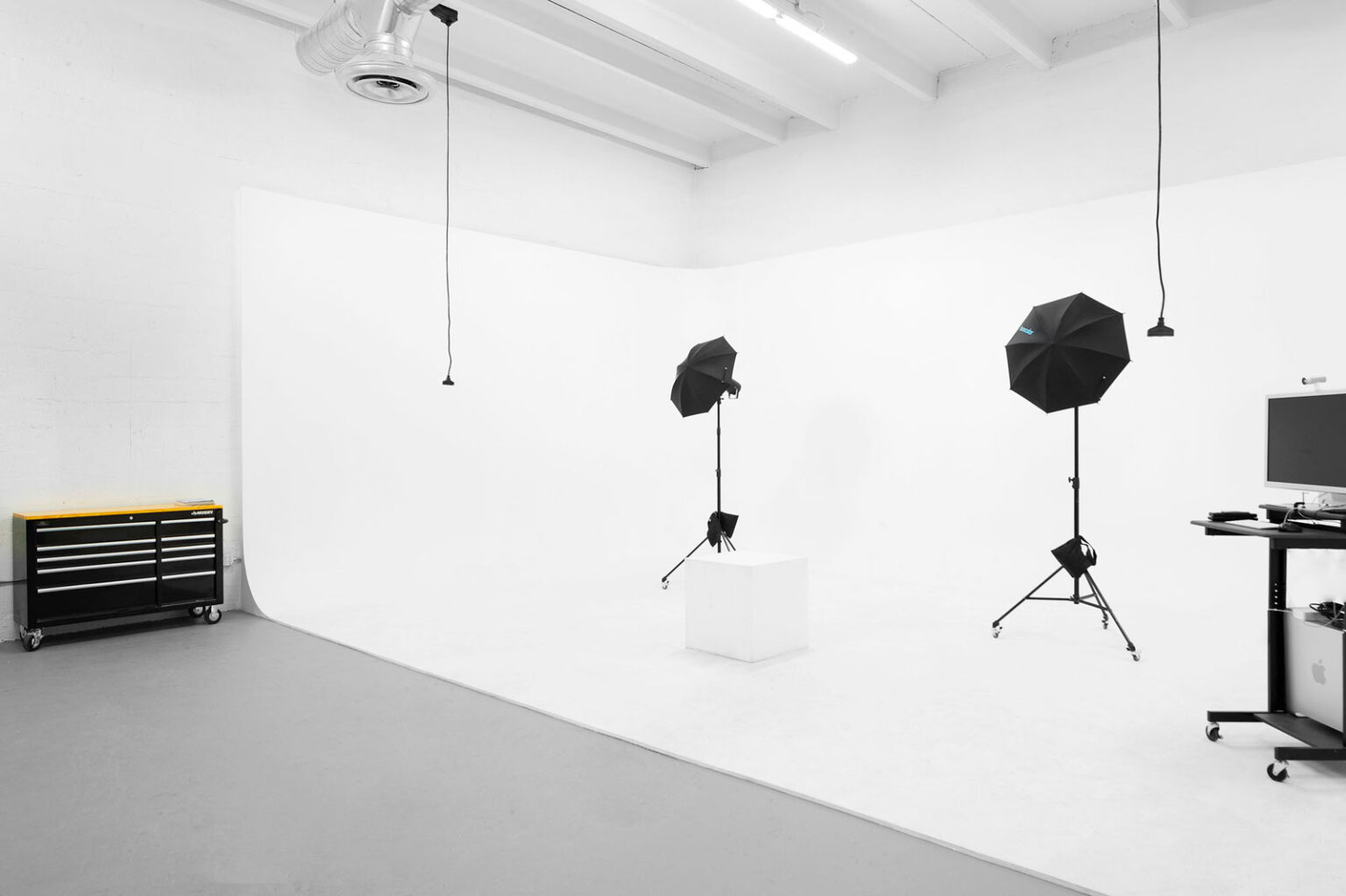 STUDIO BOOKING – Mr Pixel